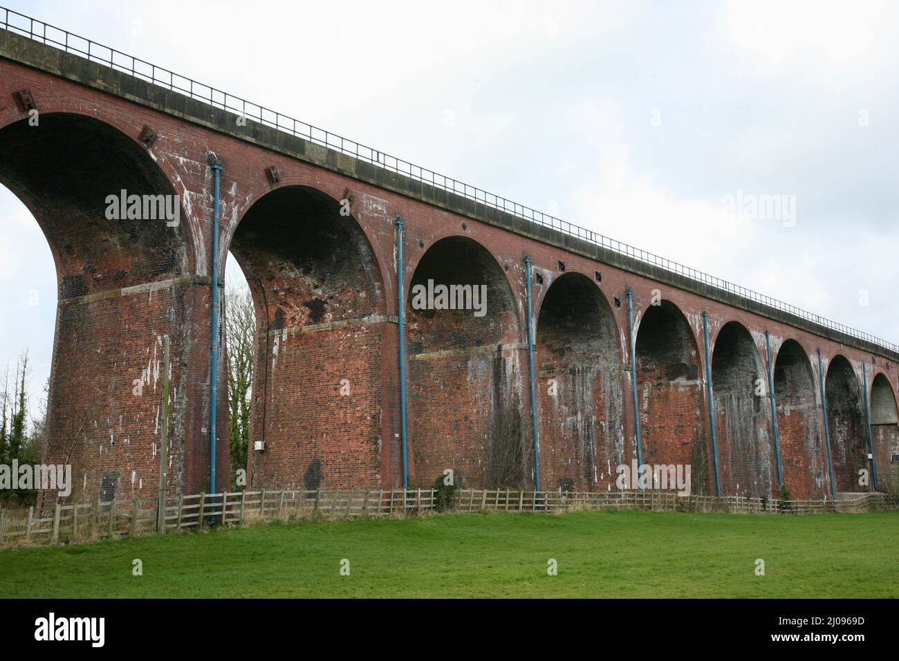 Whalley viaduct hi-res stock photography and images - Alamy