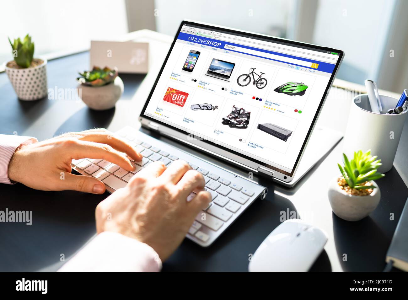 Customer computer store sale hi-res stock photography and images - Alamy