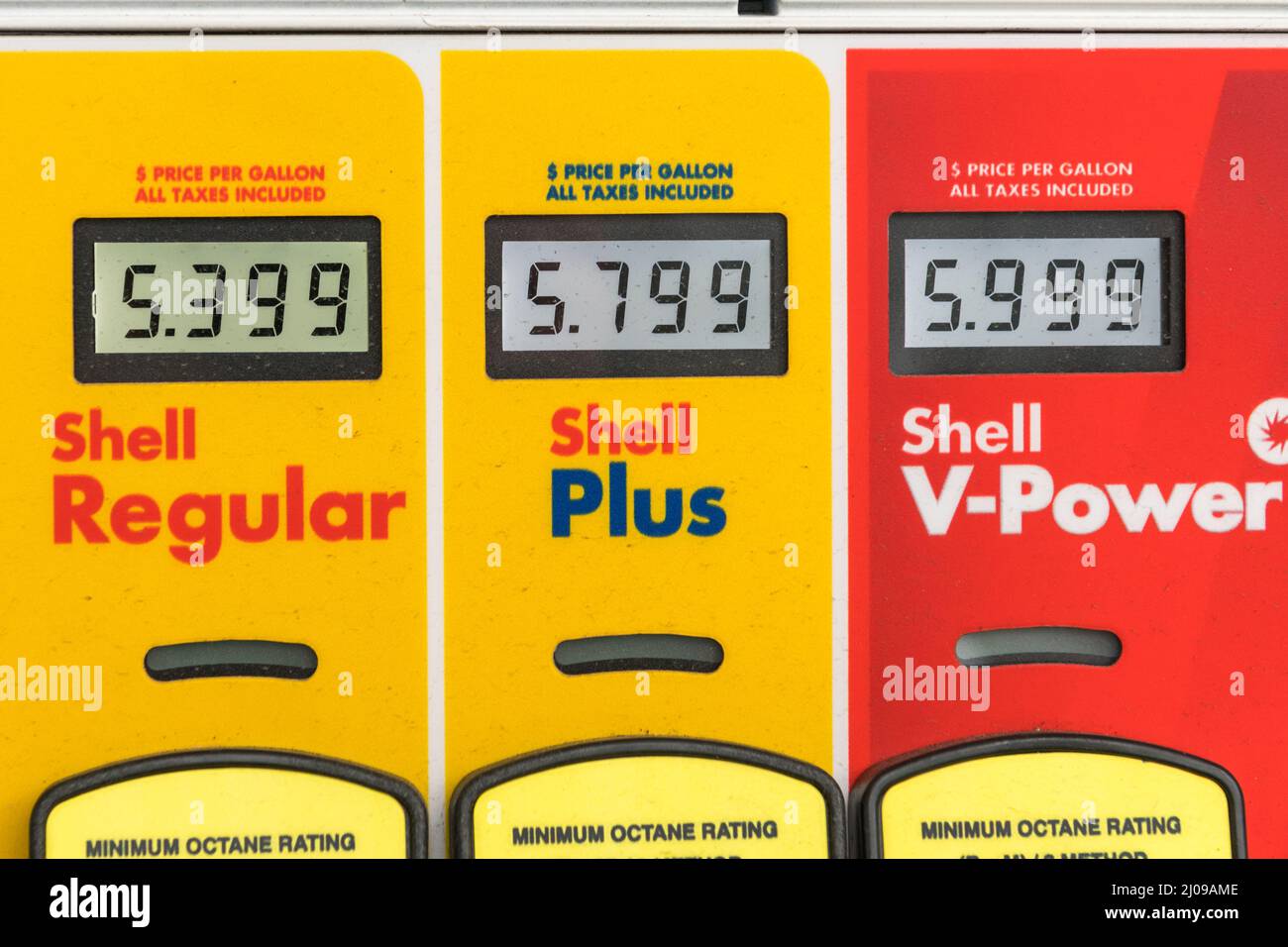 Seattle, USA. 17th Mar, 2022. Unleaded gas at The Shell gas station on ...