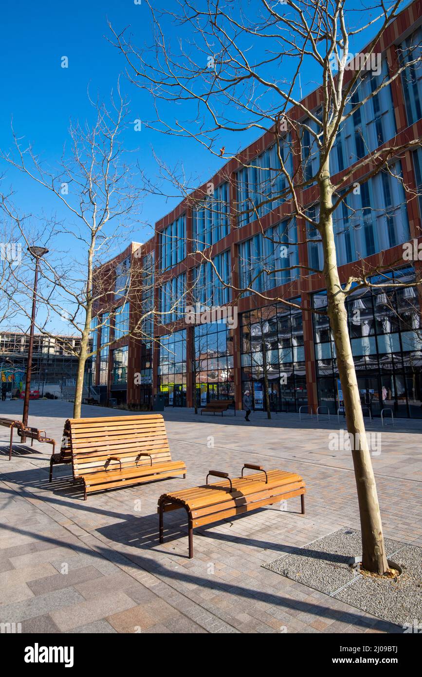 New Benches on Carrington Street inNottingham City Centre ...