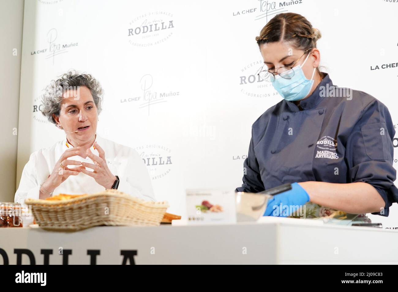 Spanish chef Pepa Muñoz performs a show-cooking at Rodilla Callao store ...