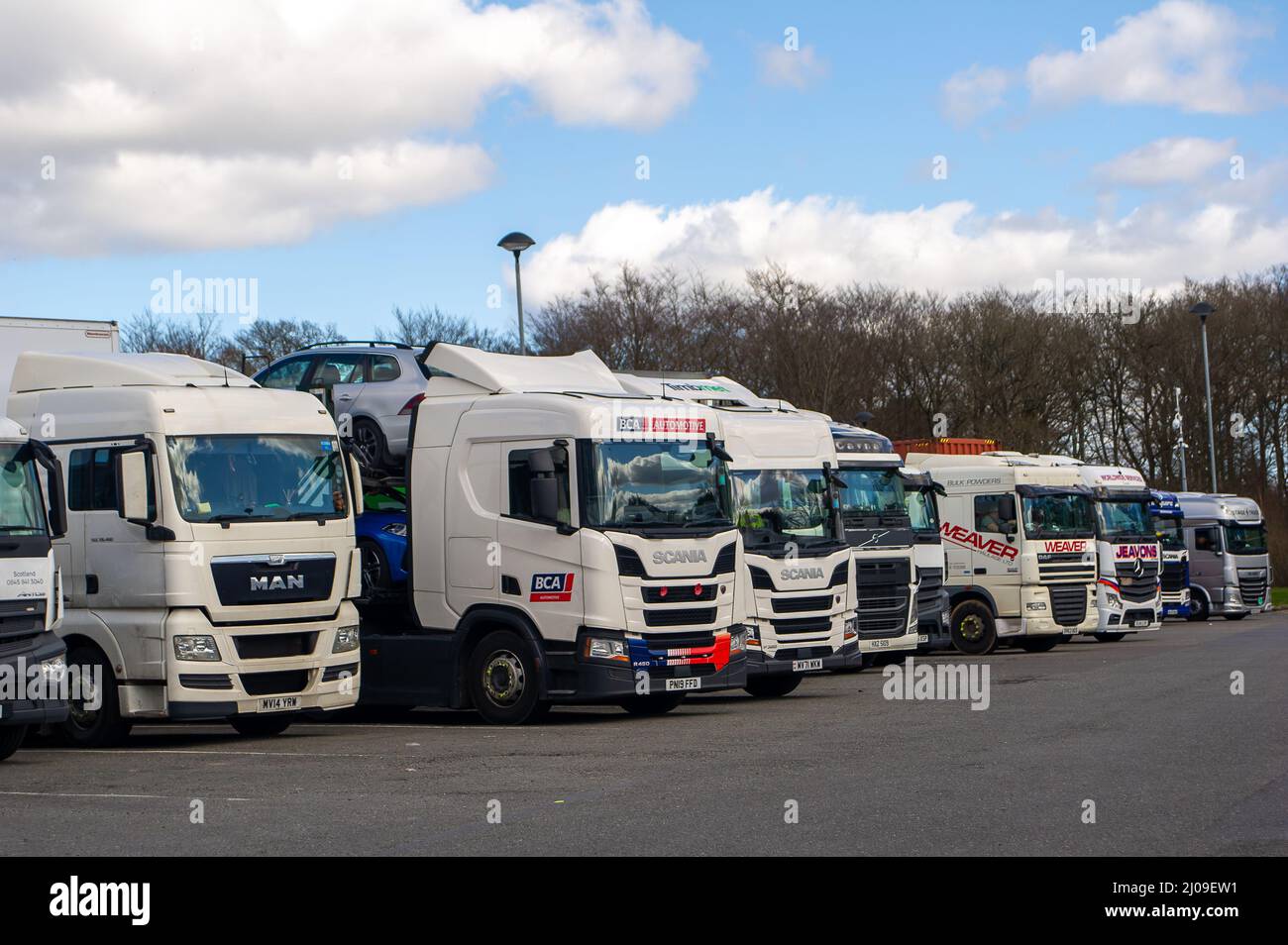 M40 service station hi-res stock photography and images - Alamy