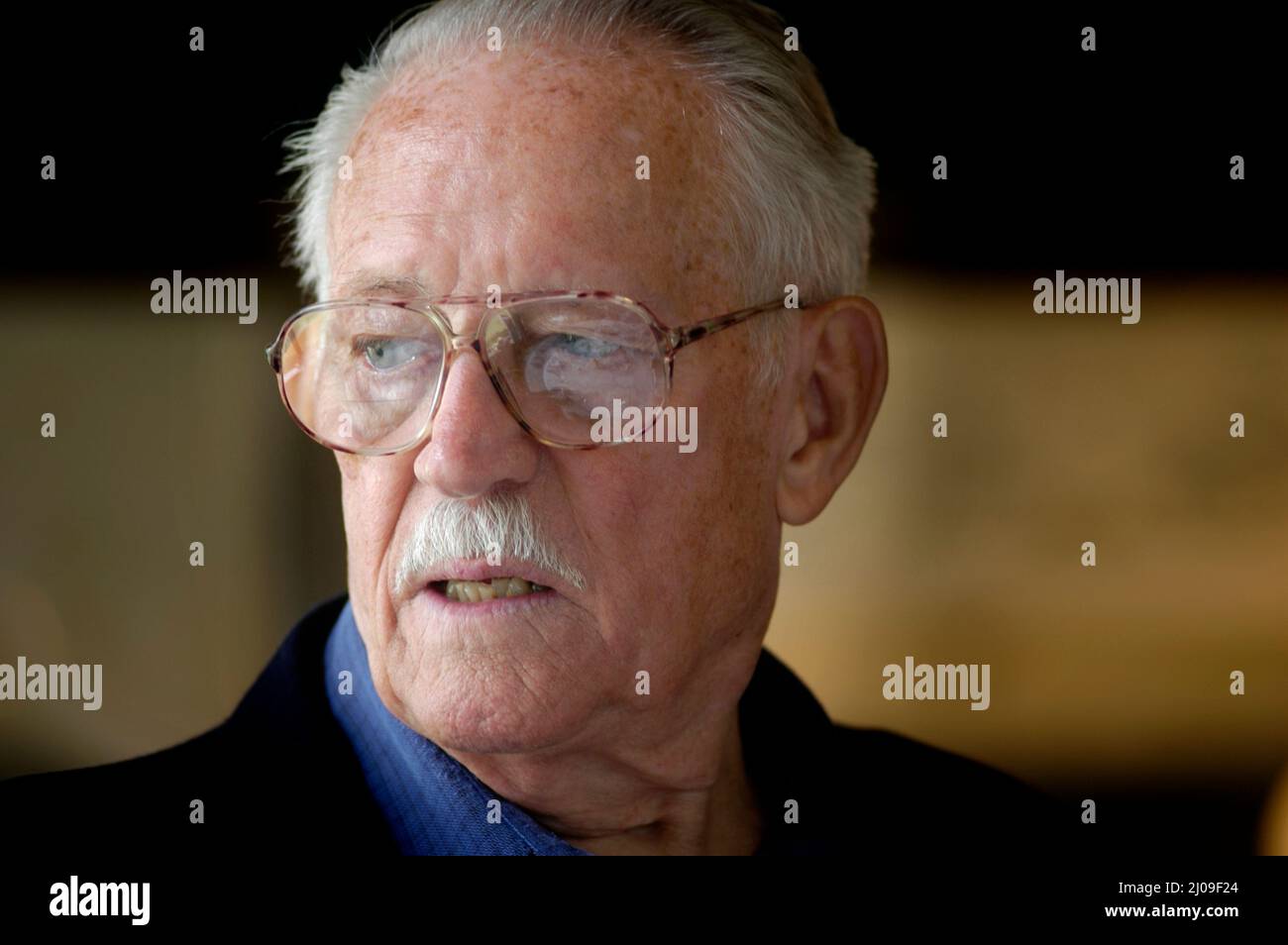 Senior white haired face of grandfather who has glasses Man at a family ...