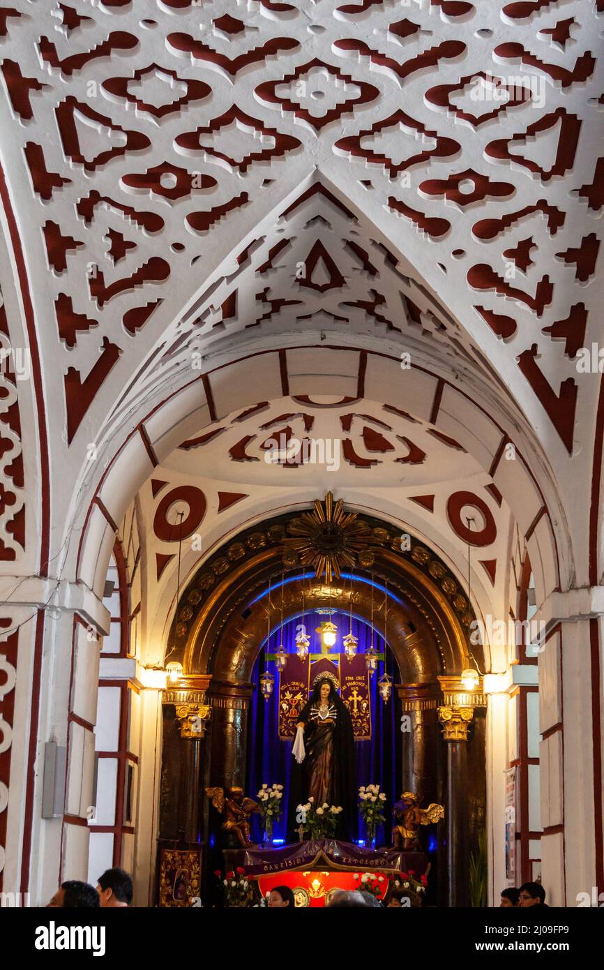 Vertical shot of inside the cathedral of Lima with sculptures in Peru ...