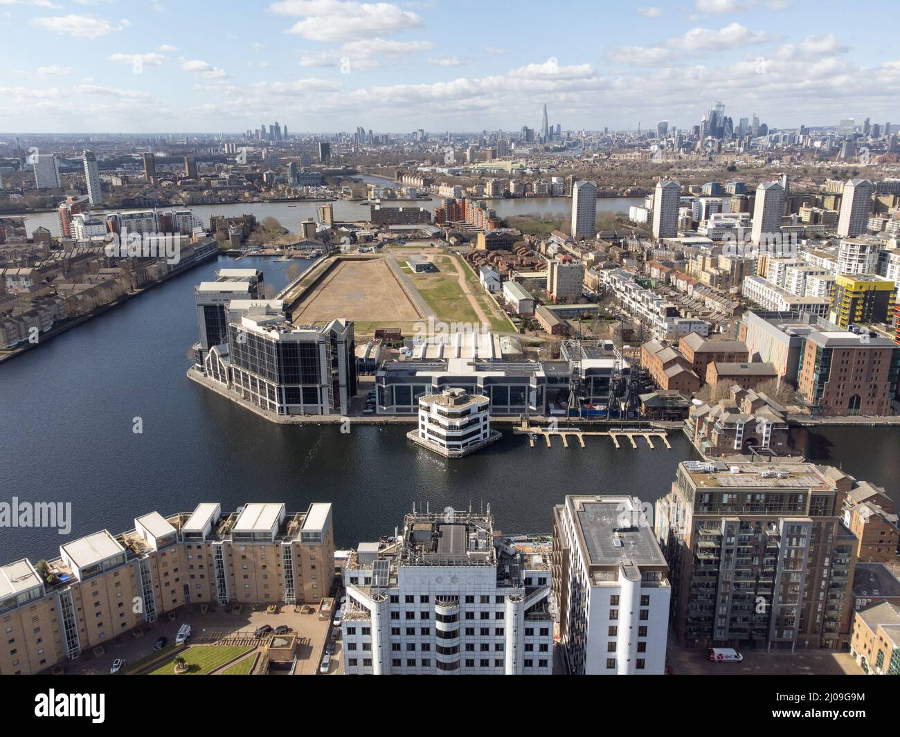 Millwall Inner and Outer Dock, Isle of dogs, London Stock Photo - Alamy