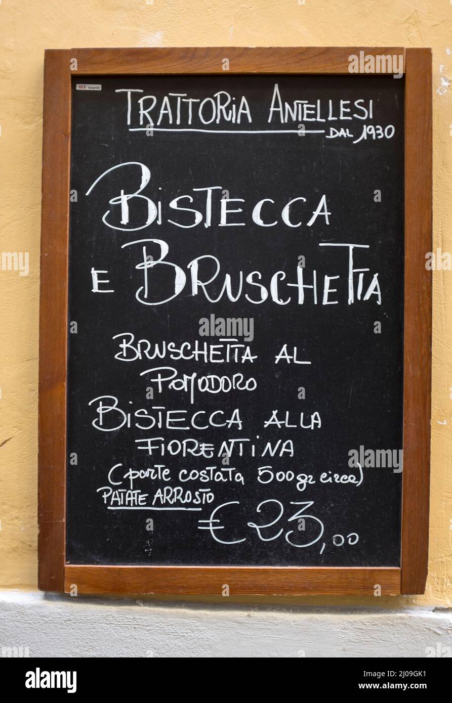 Trattoria sign hi-res stock photography and images - Alamy