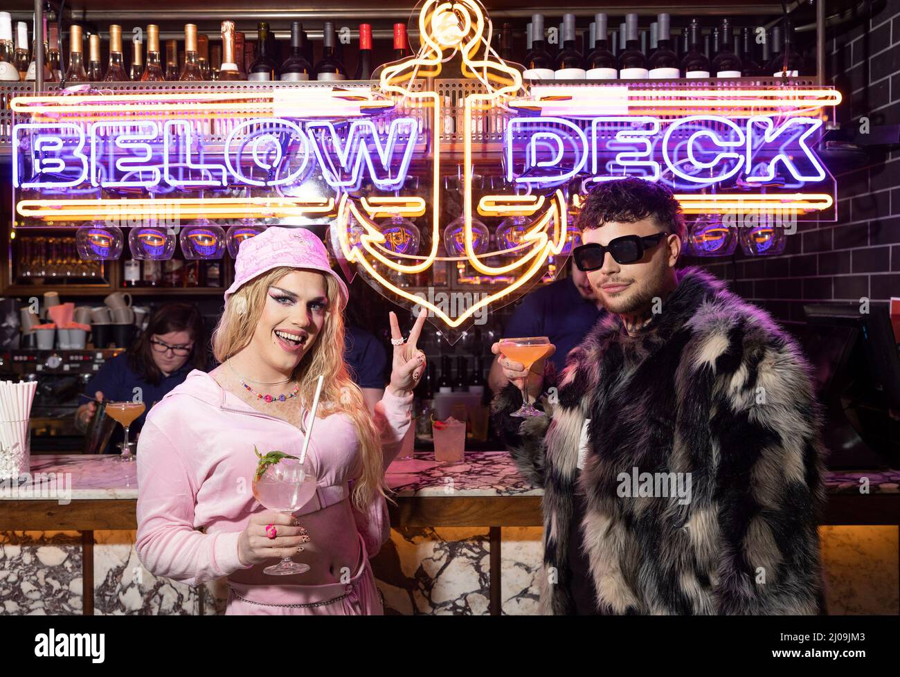 Elektra fence hi-res stock photography and images - Alamy