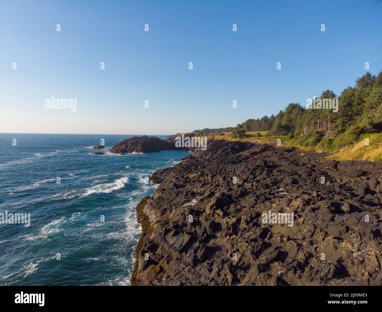 Beautiful and sunny weather hi-res stock photography and images - Alamy