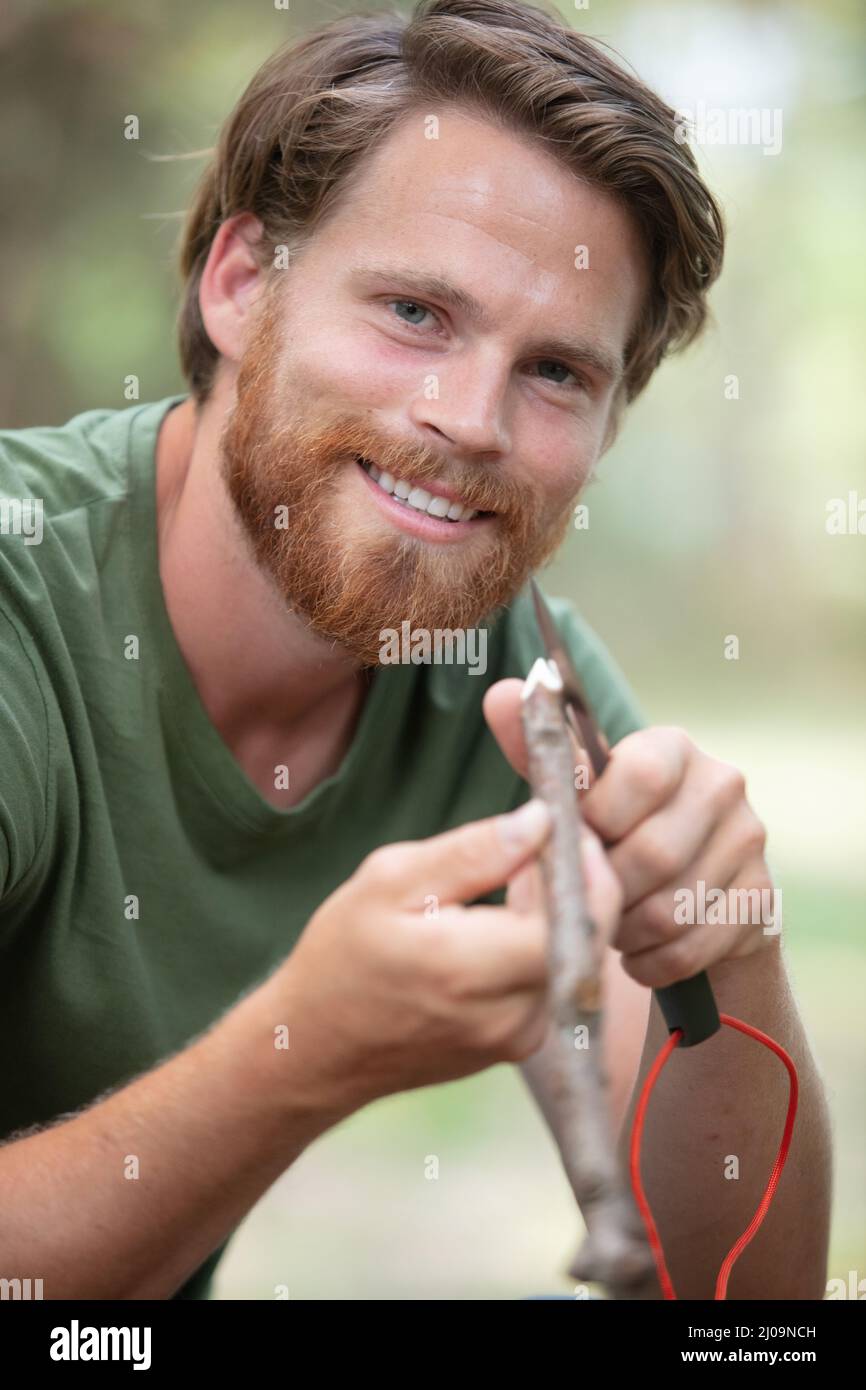 Whittling knife hi-res stock photography and images - Alamy