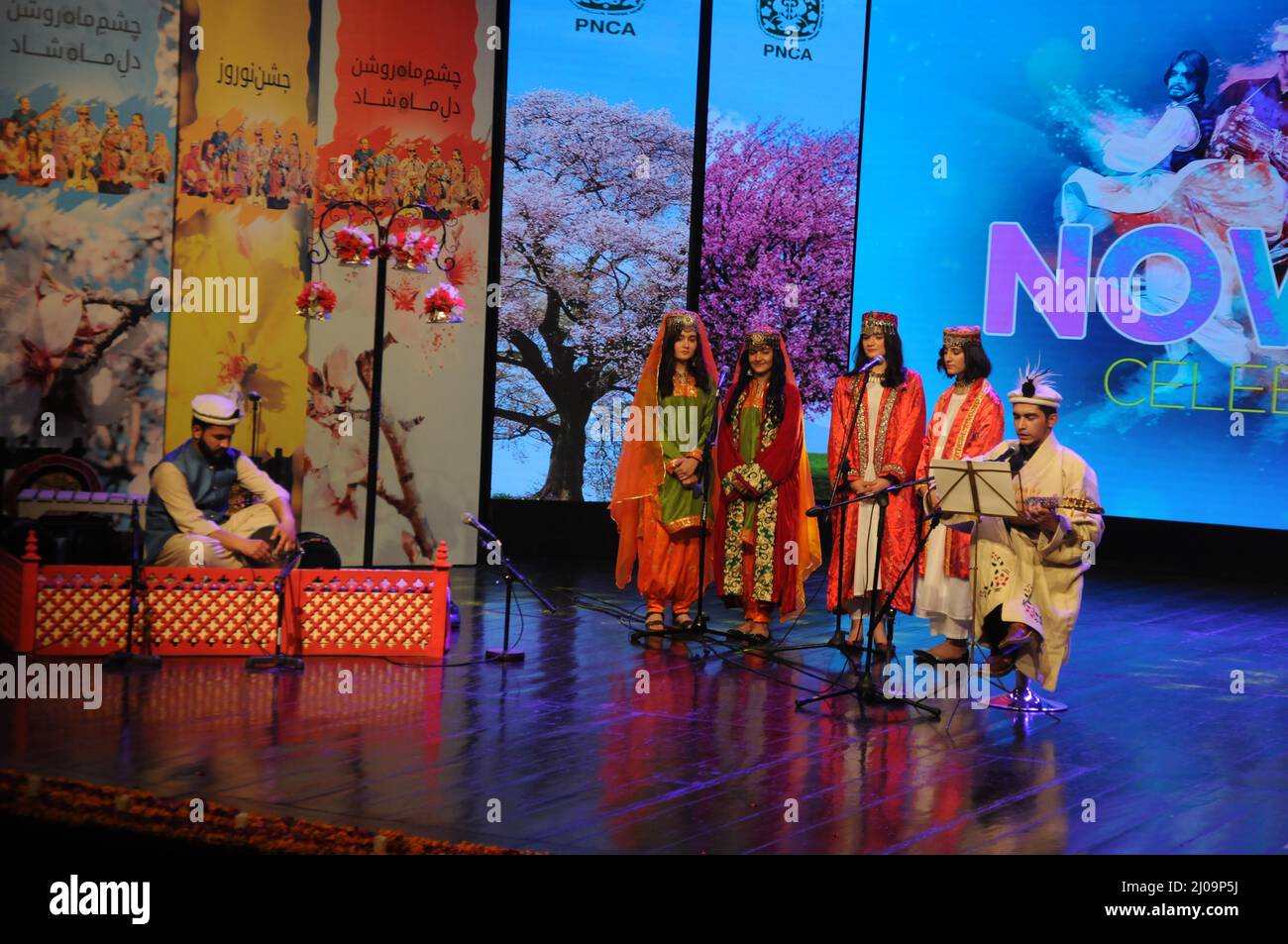 Gilgit baltistan artists hi-res stock photography and images - Alamy