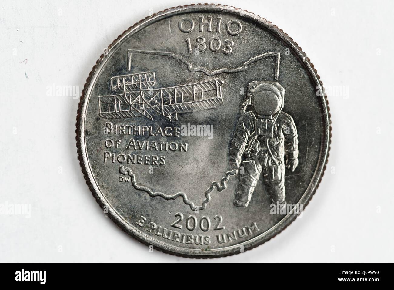 A quarter dollar (25 cents) coin with the image of Ohio (the Buckeye ...