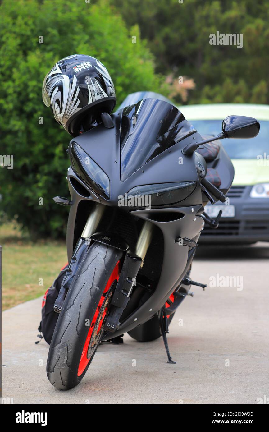 Front view motorbike rider on hi-res stock photography and images - Alamy