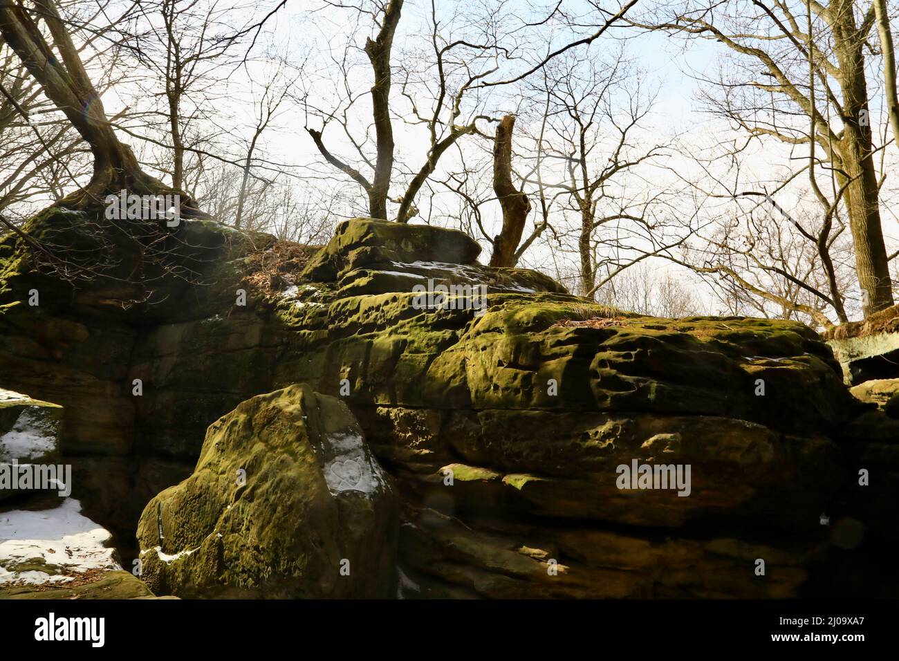 Rock climbing cliffs hi-res stock photography and images - Alamy