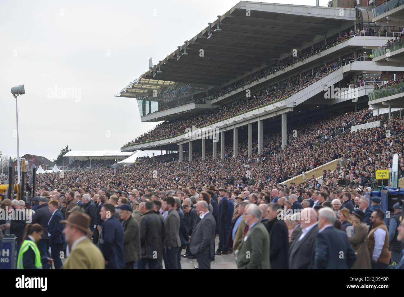 Arkle crowd hi-res stock photography and images - Alamy