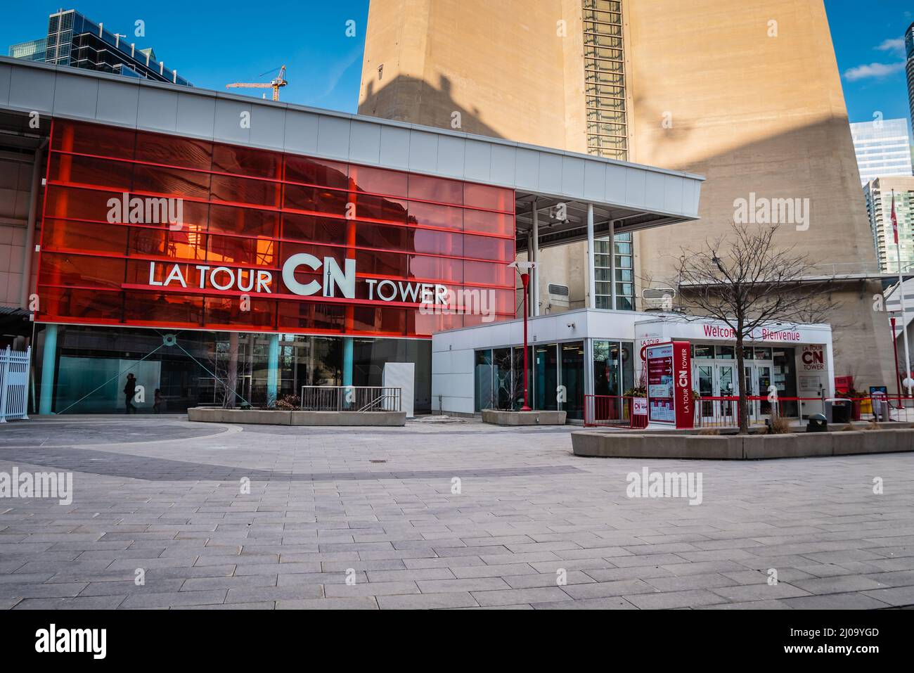 Toronto cn tower enter hi-res stock photography and images - Alamy