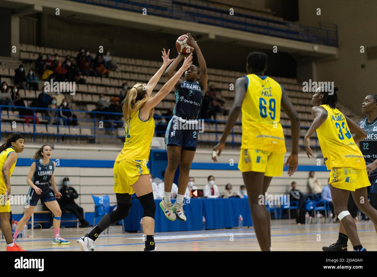 Leganes, Madrid, Spain. 16th Mar, 2022. IMANI TATE tries to score while ...