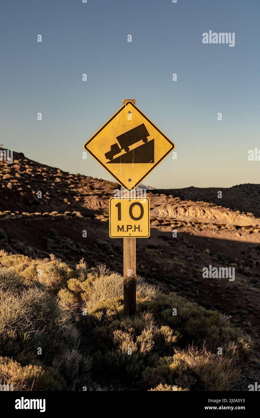 Steep grade road sign hi-res stock photography and images - Alamy