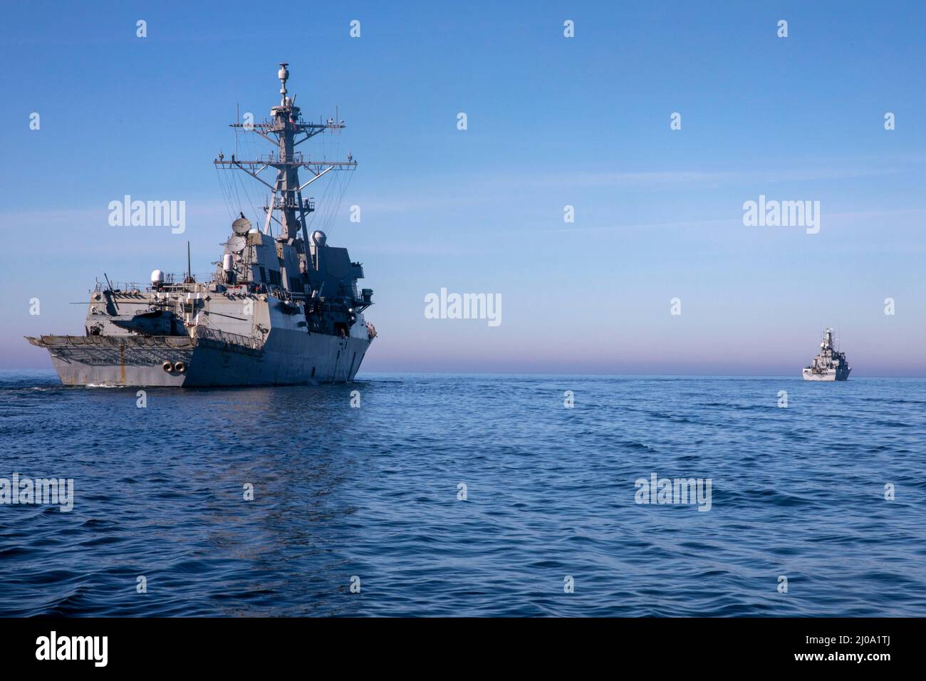 220313-N-CF580-0275 BALTIC SEA (March 13, 2022) Arleigh Burke-class ...