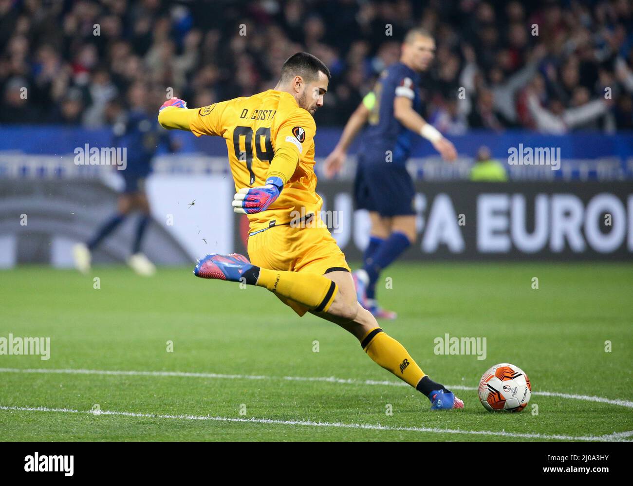 Goalkeeper diogo costa hi-res stock photography and images - Alamy