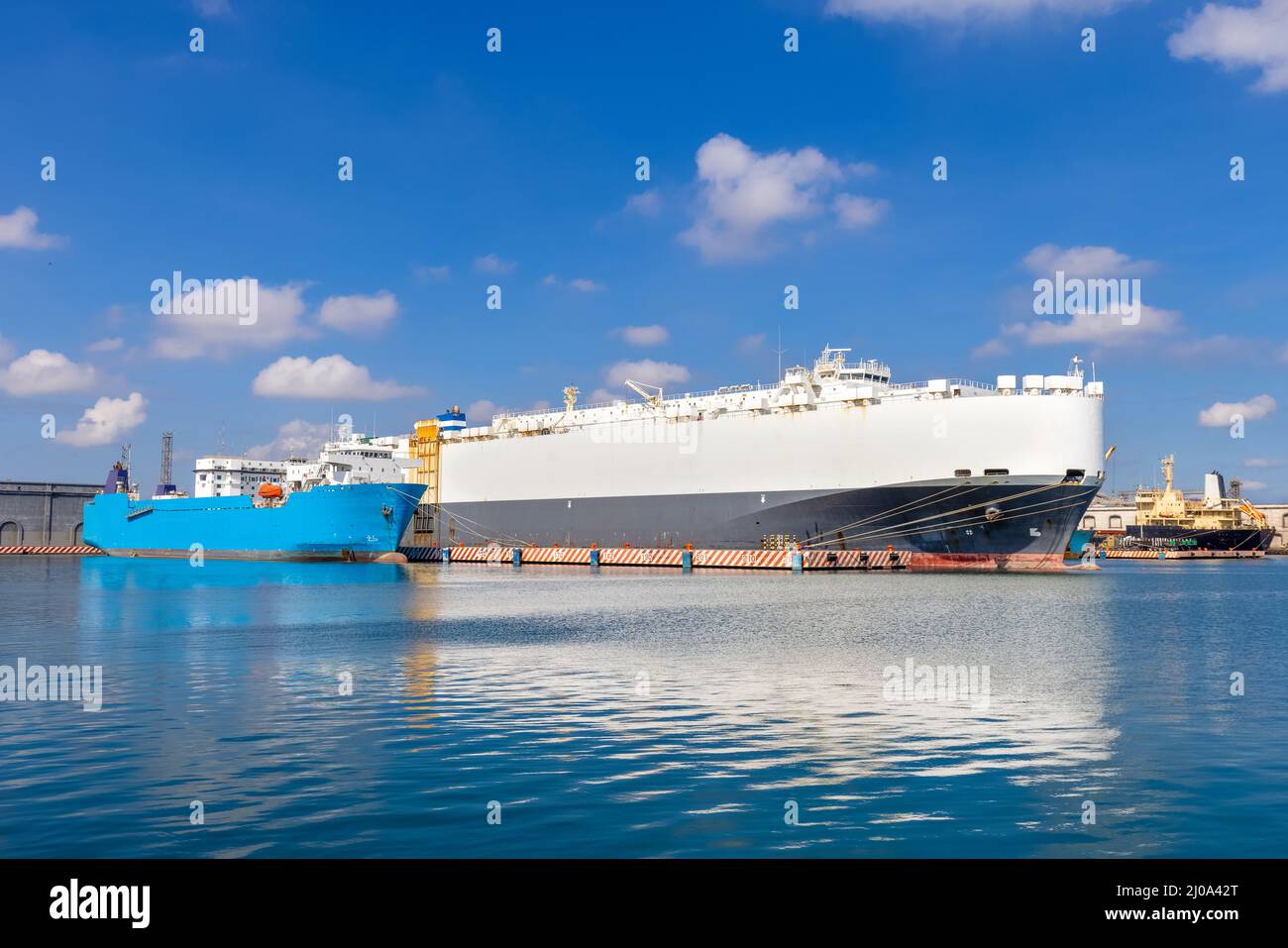 Mexico, Panoramic view of Veracruz city port with container ships ...