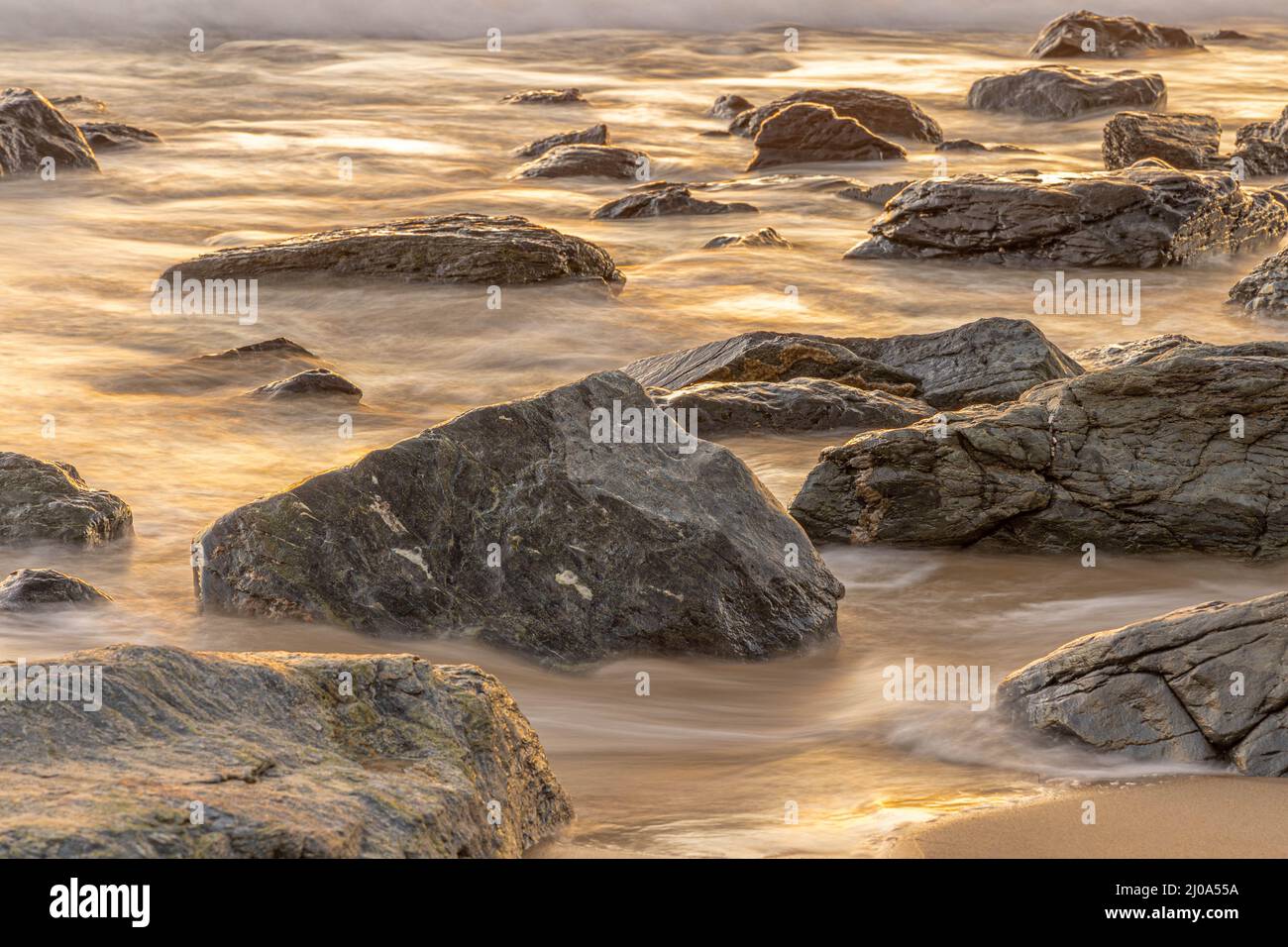 Golden hour honeymoon hi-res stock photography and images - Alamy