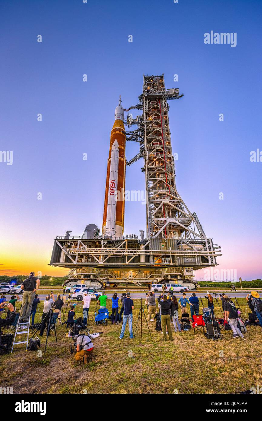 Megarocket hi-res stock photography and images - Alamy