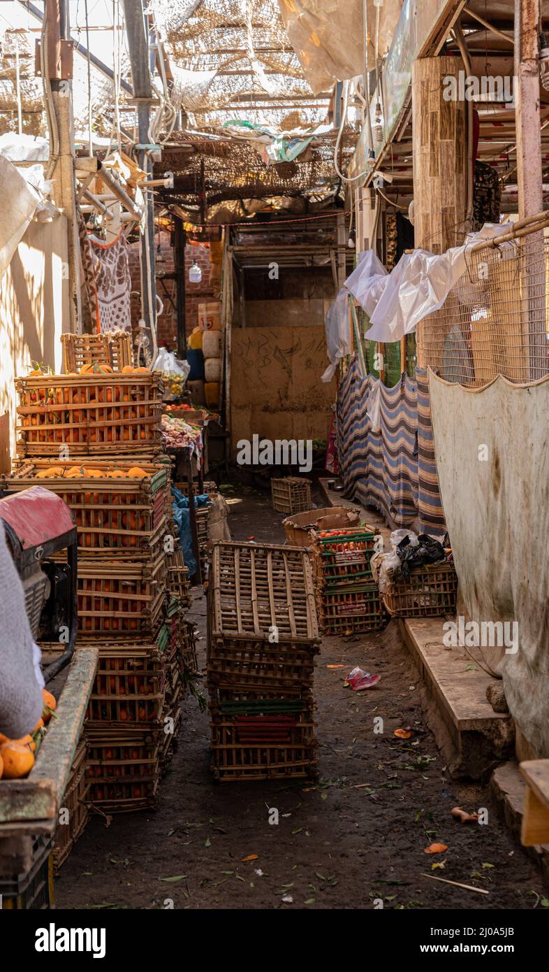Arabic traditional farmer market in Hurghada city Stock Photo - Alamy