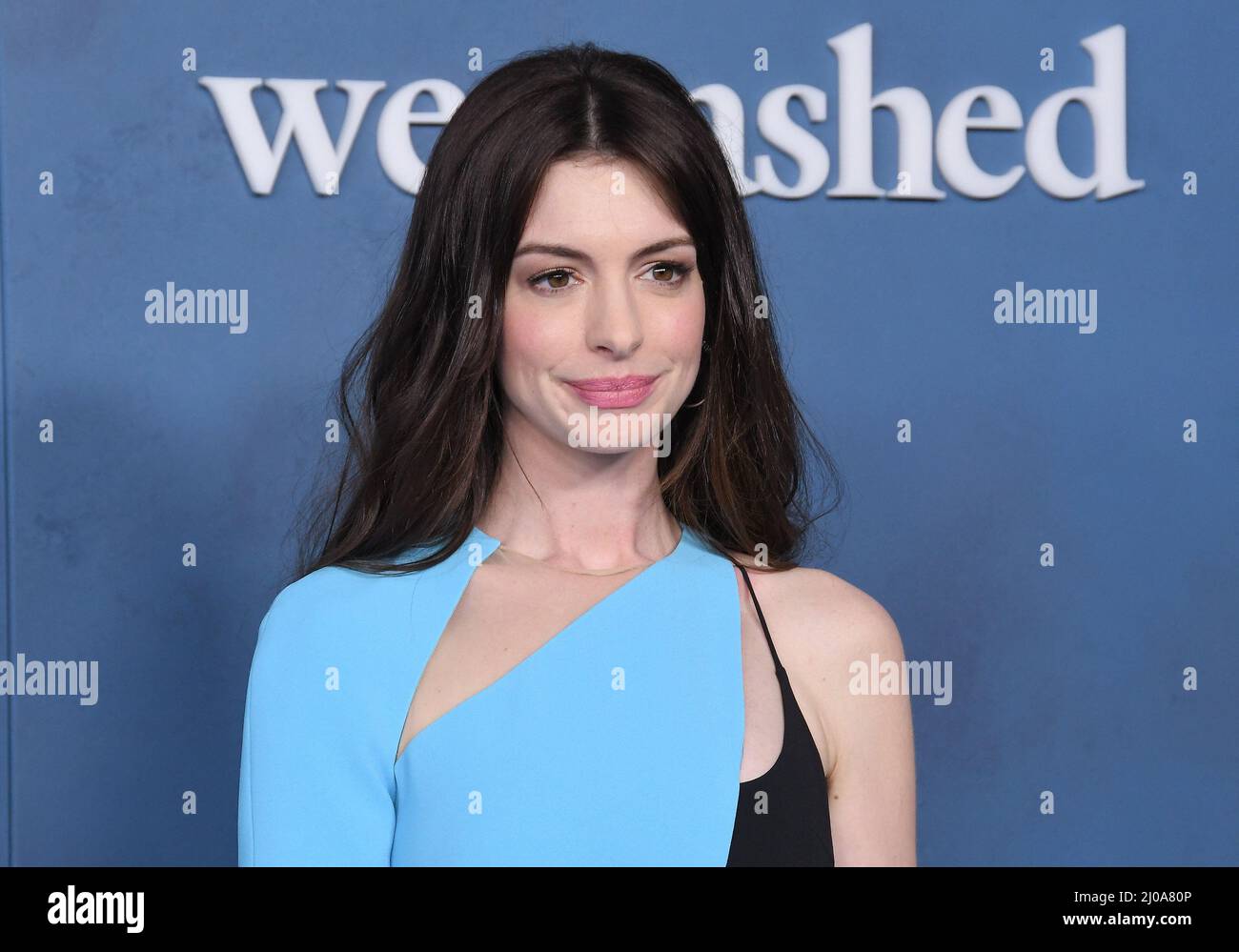 Wecrashed anne hathaway hi-res stock photography and images - Alamy
