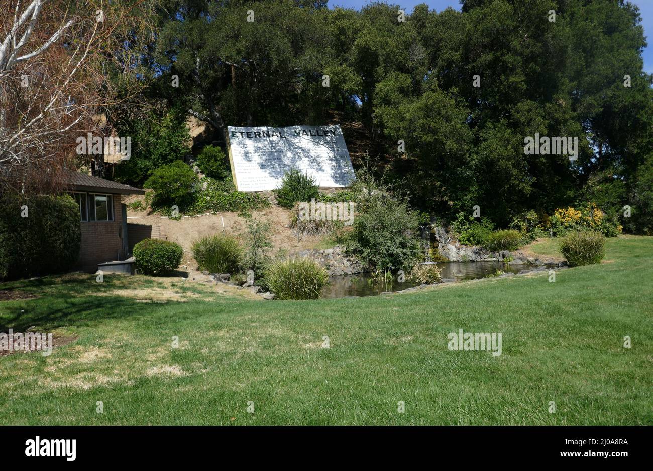 Eternal valley memorial park hi-res stock photography and images - Alamy