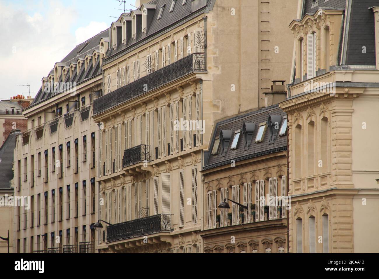 Residential buildings of Paris in France Stock Photo - Alamy