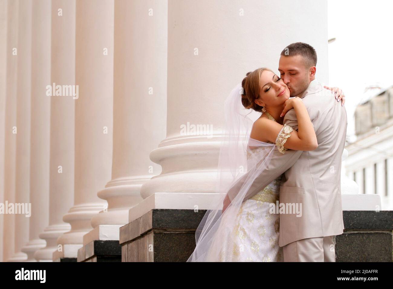 Russian bride and groom hi-res stock photography and images - Alamy