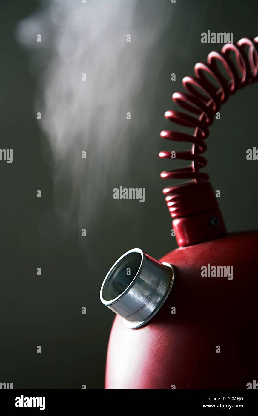 Whistling teapot hi-res stock photography and images - Alamy