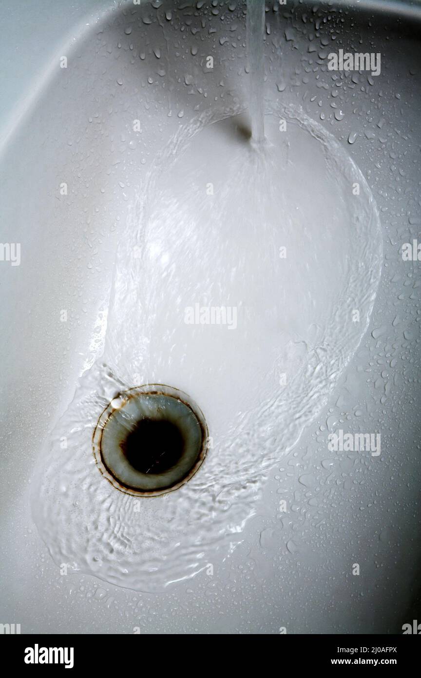 Drop wate hi-res stock photography and images - Alamy