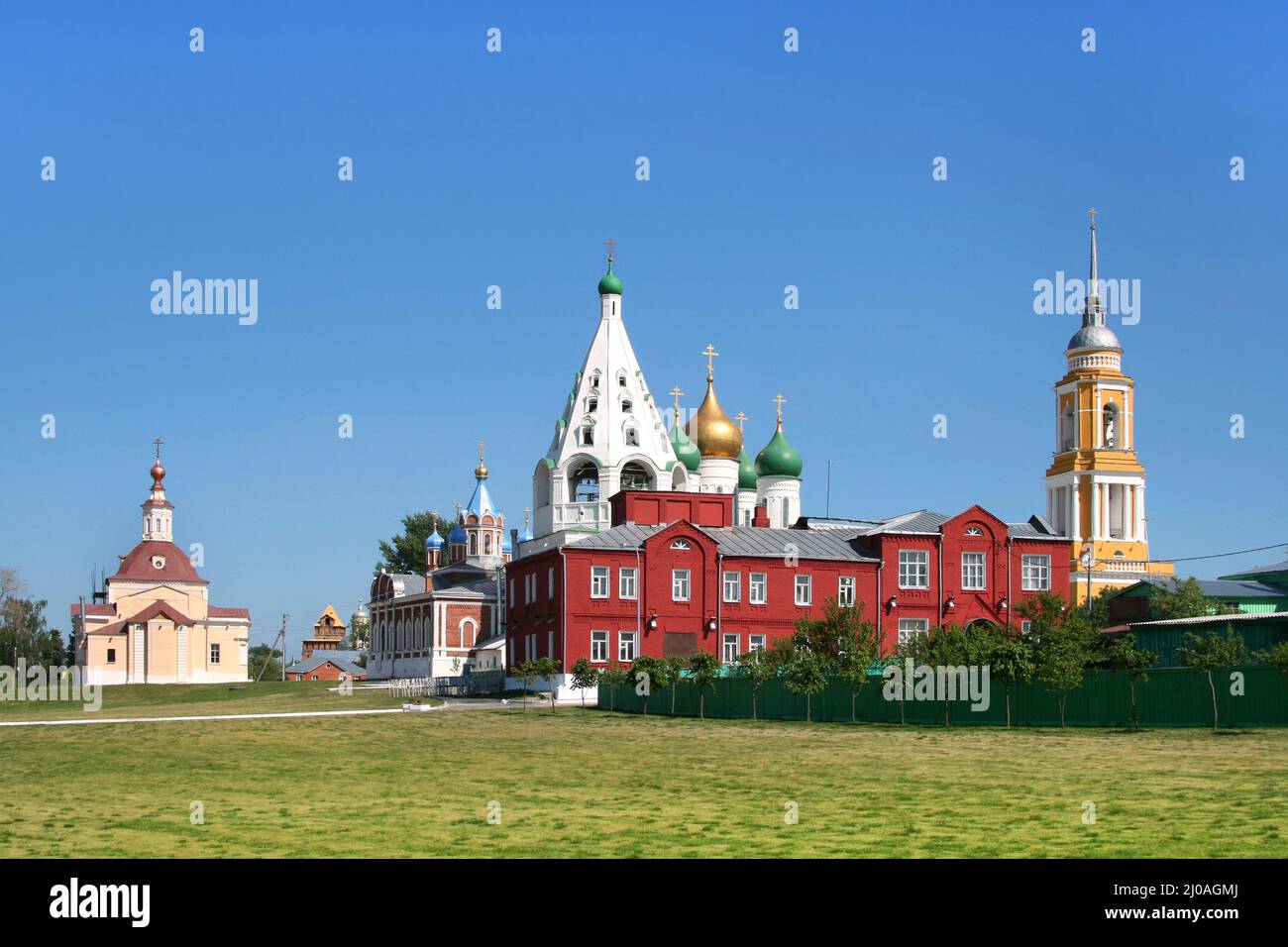 Russian orthodox church architectural landmark hi-res stock photography ...