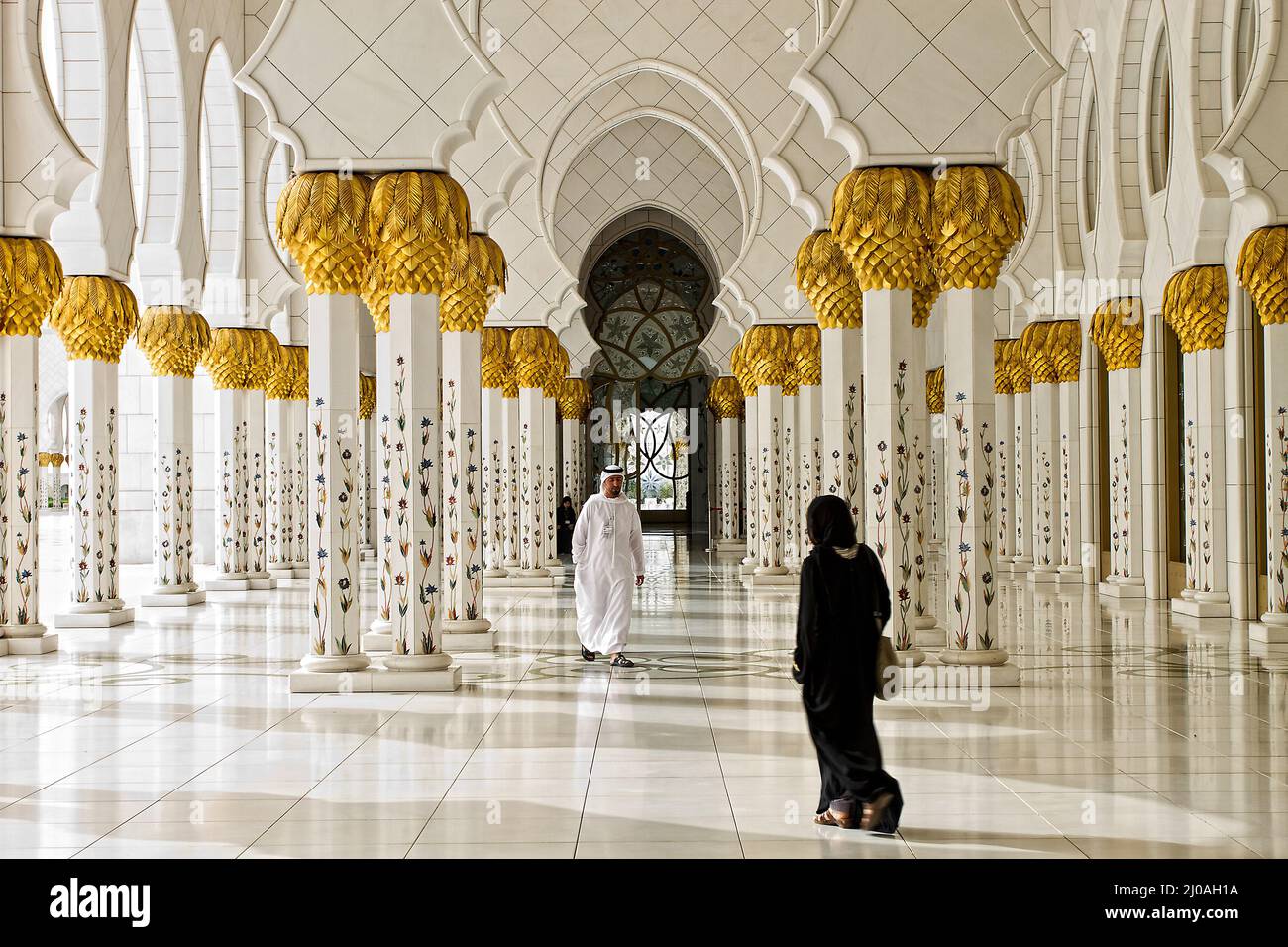 Sheikh Zayed Mosque Stock Photo - Alamy