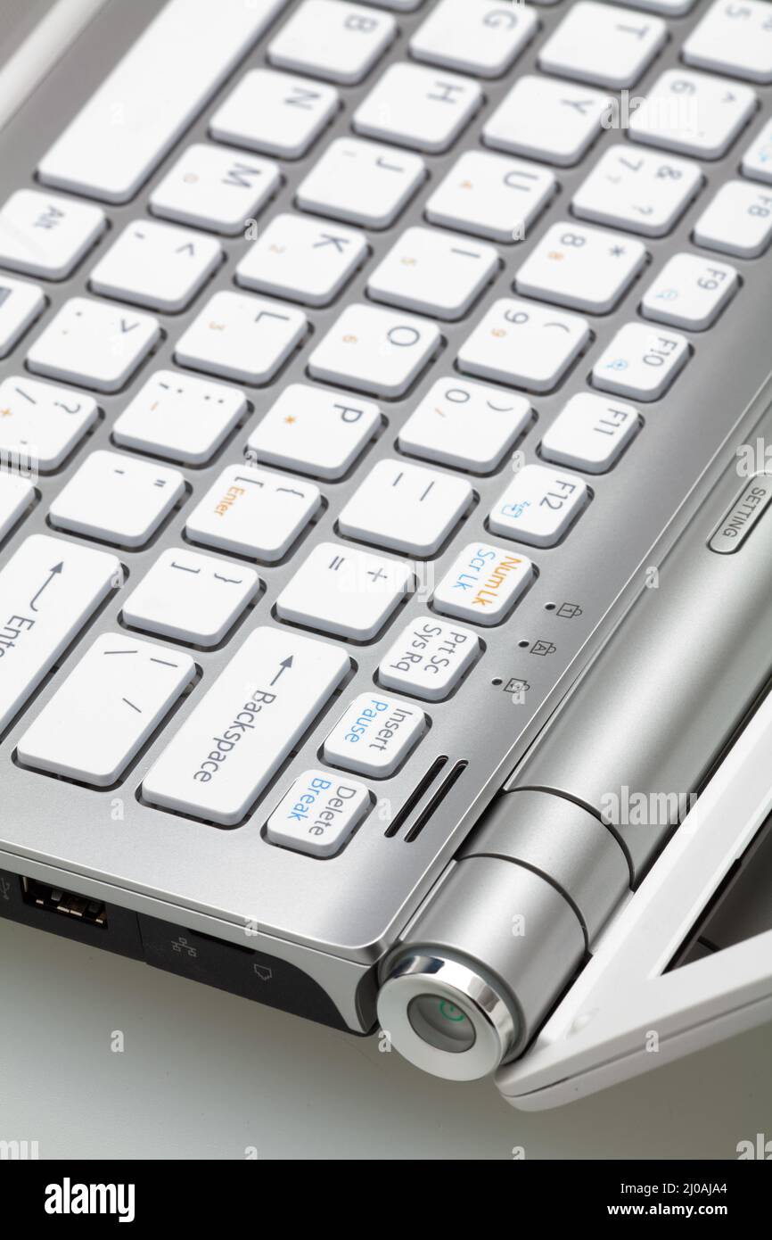 Silver laptop hi-res stock photography and images - Alamy