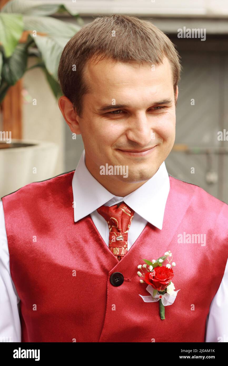 Red satin suit hi-res stock photography and images - Alamy