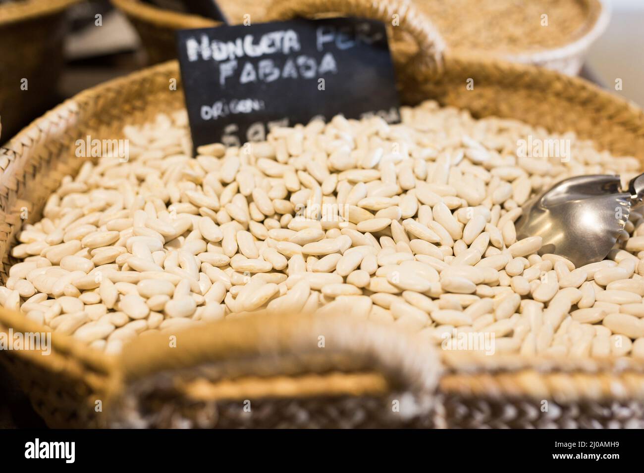 Supermarket dried beans hi-res stock photography and images - Alamy