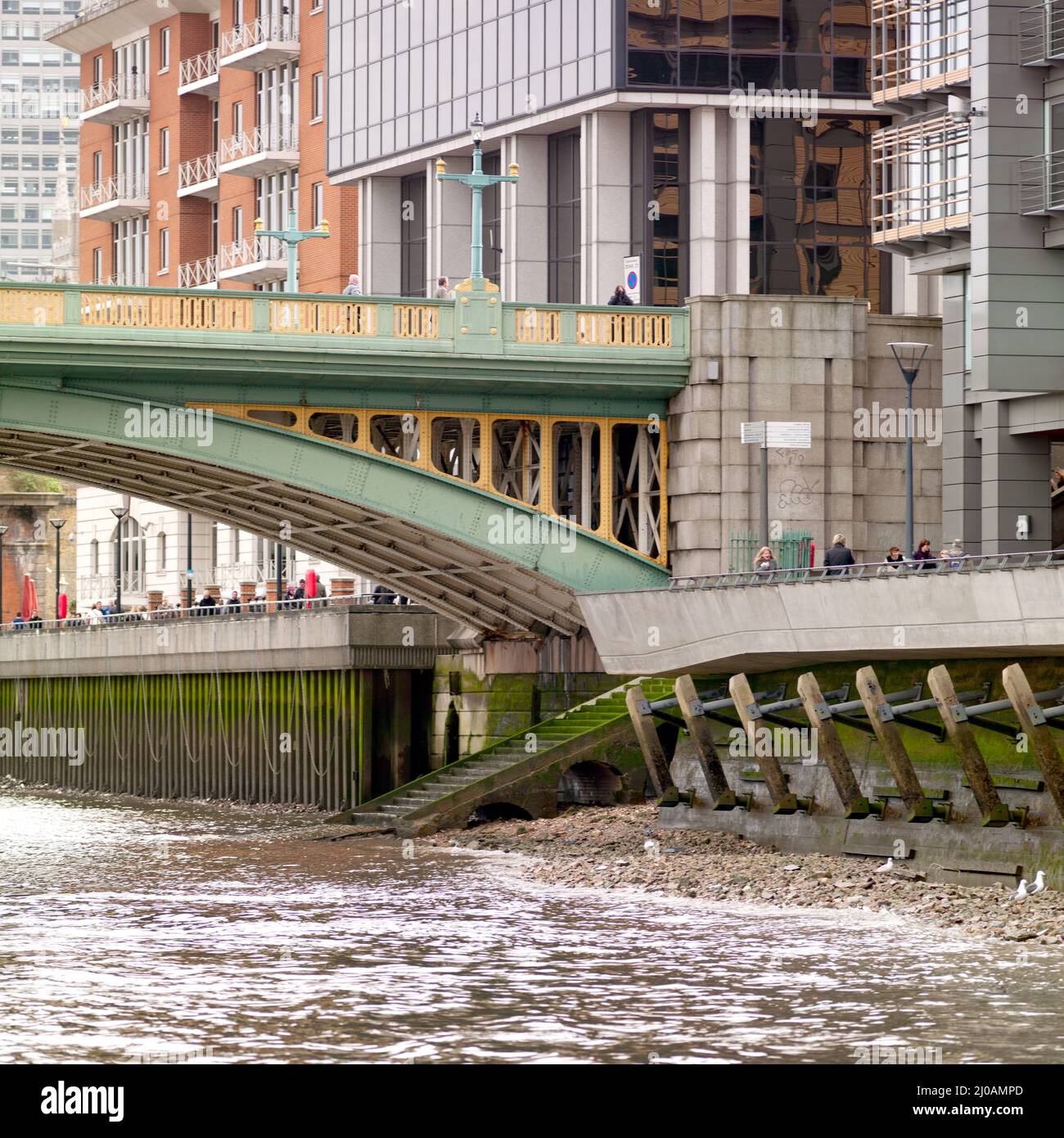 Bridge over water in london Stock Photo - Alamy