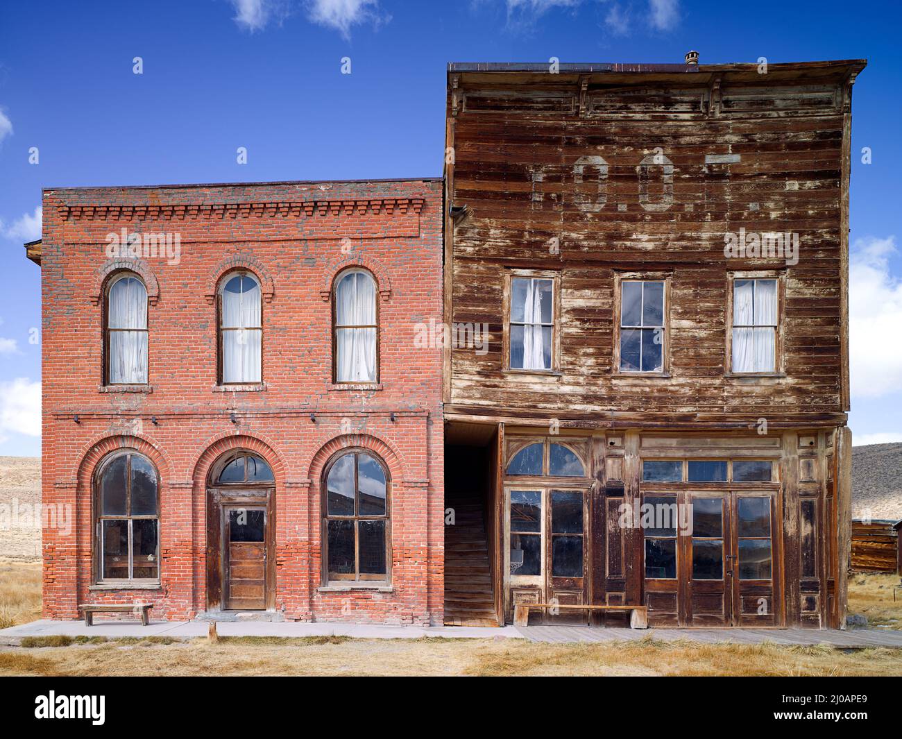 Leaning building hi-res stock photography and images - Alamy