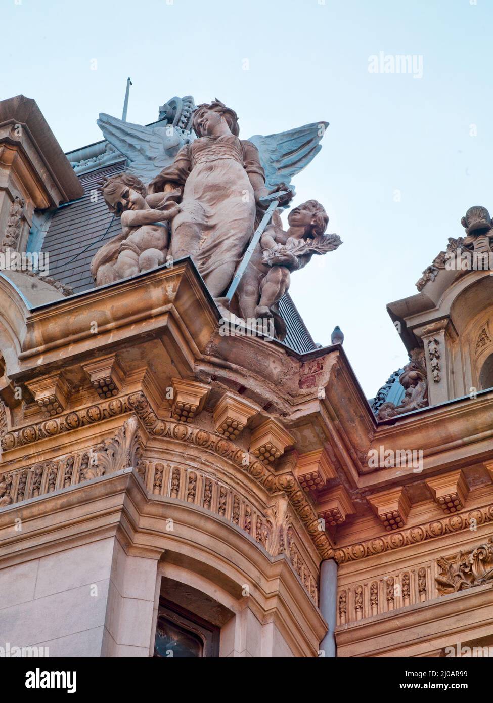 Structural low hi-res stock photography and images - Alamy