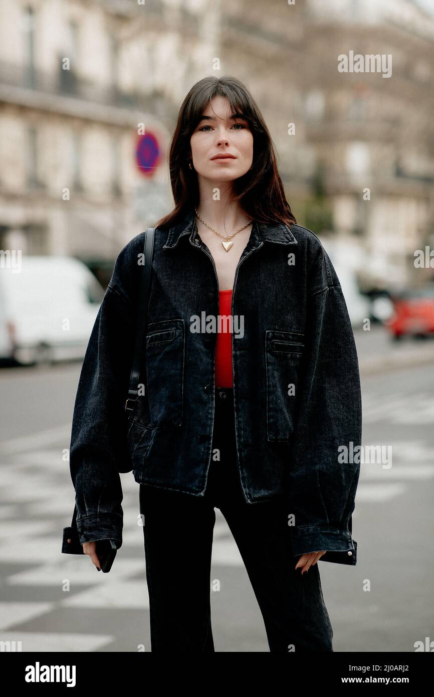 Street style, Anja Winkelmann arriving at Patou Fall-Winter 2022-2023 ...