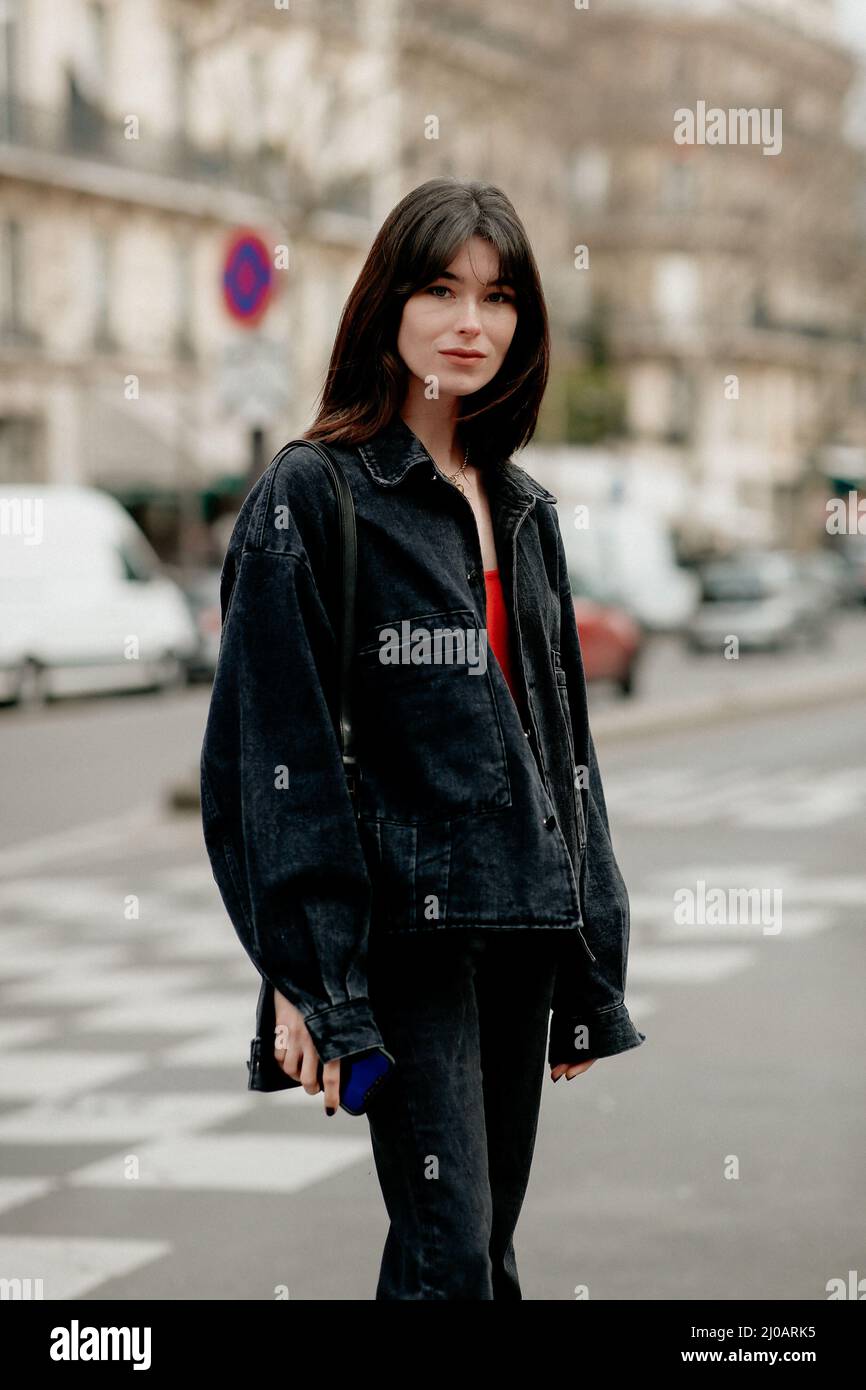 Street style, Anja Winkelmann arriving at Patou Fall-Winter 2022-2023 ...