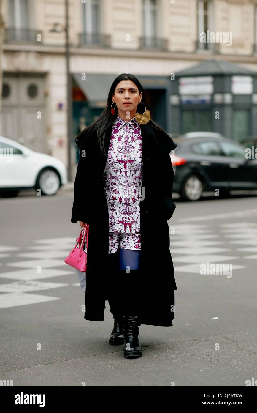 Street style, Ryle Tuviera arriving at Patou Fall-Winter 2022-2023 ...