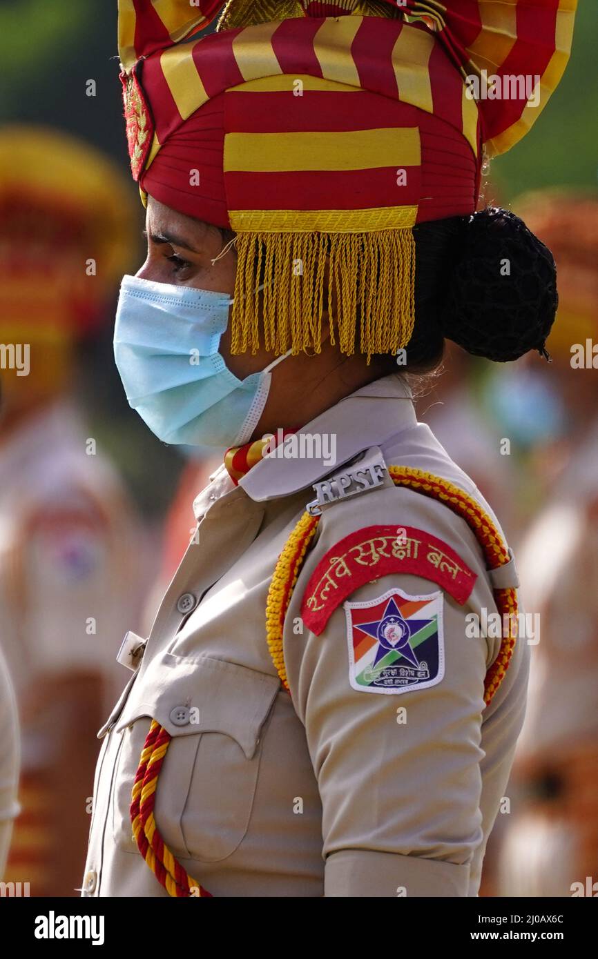 Indian Railway Protection Force (RPF) personnel wearing face masks ...