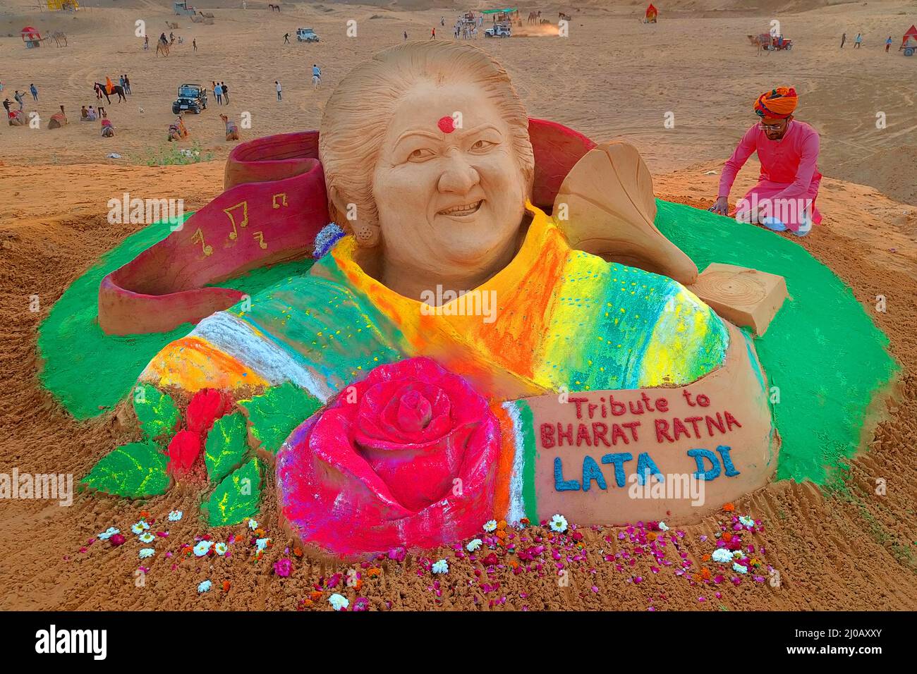 Indian Sand Artist creates a sand art to pay Tribute to Bharat Ratna ...