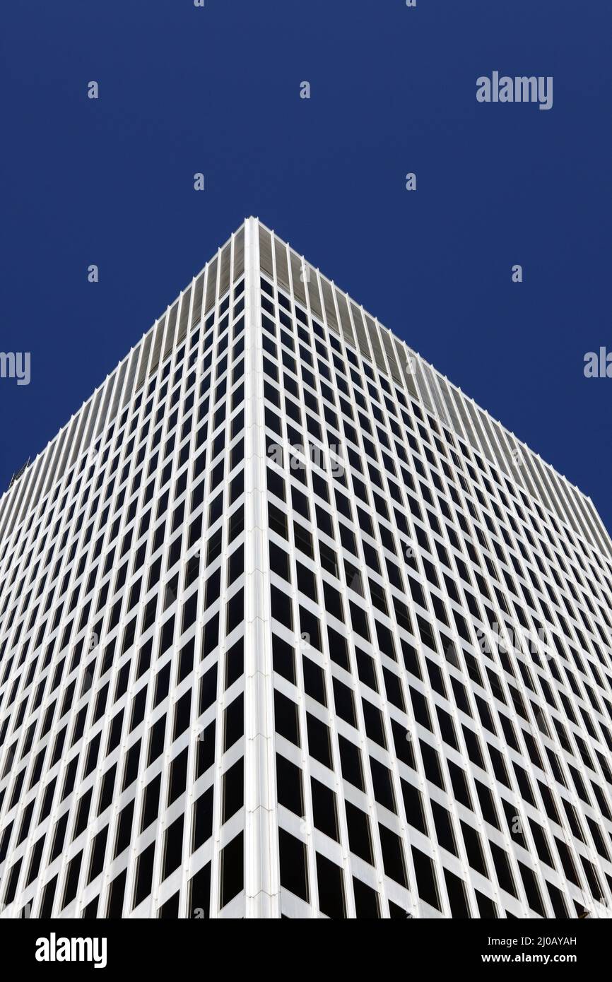 Very high tower hi-res stock photography and images - Alamy