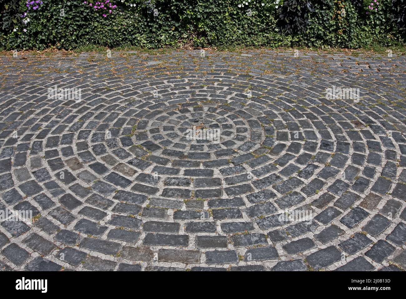 Circle pattern stone block paving hi-res stock photography and images ...