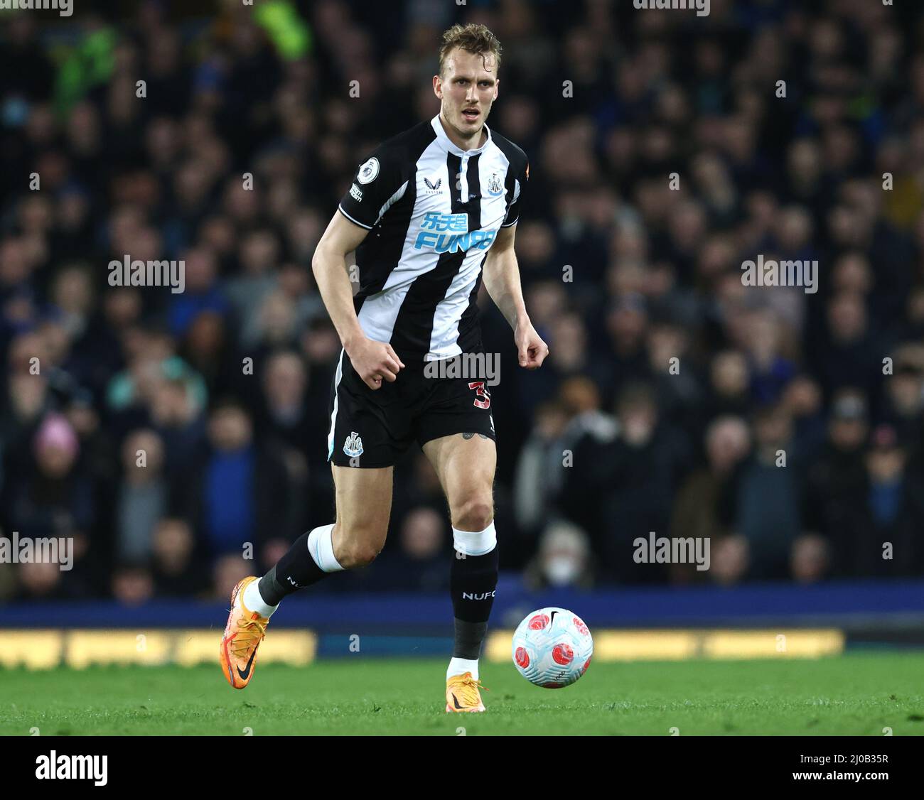 Dan burn hi-res stock photography and images - Alamy