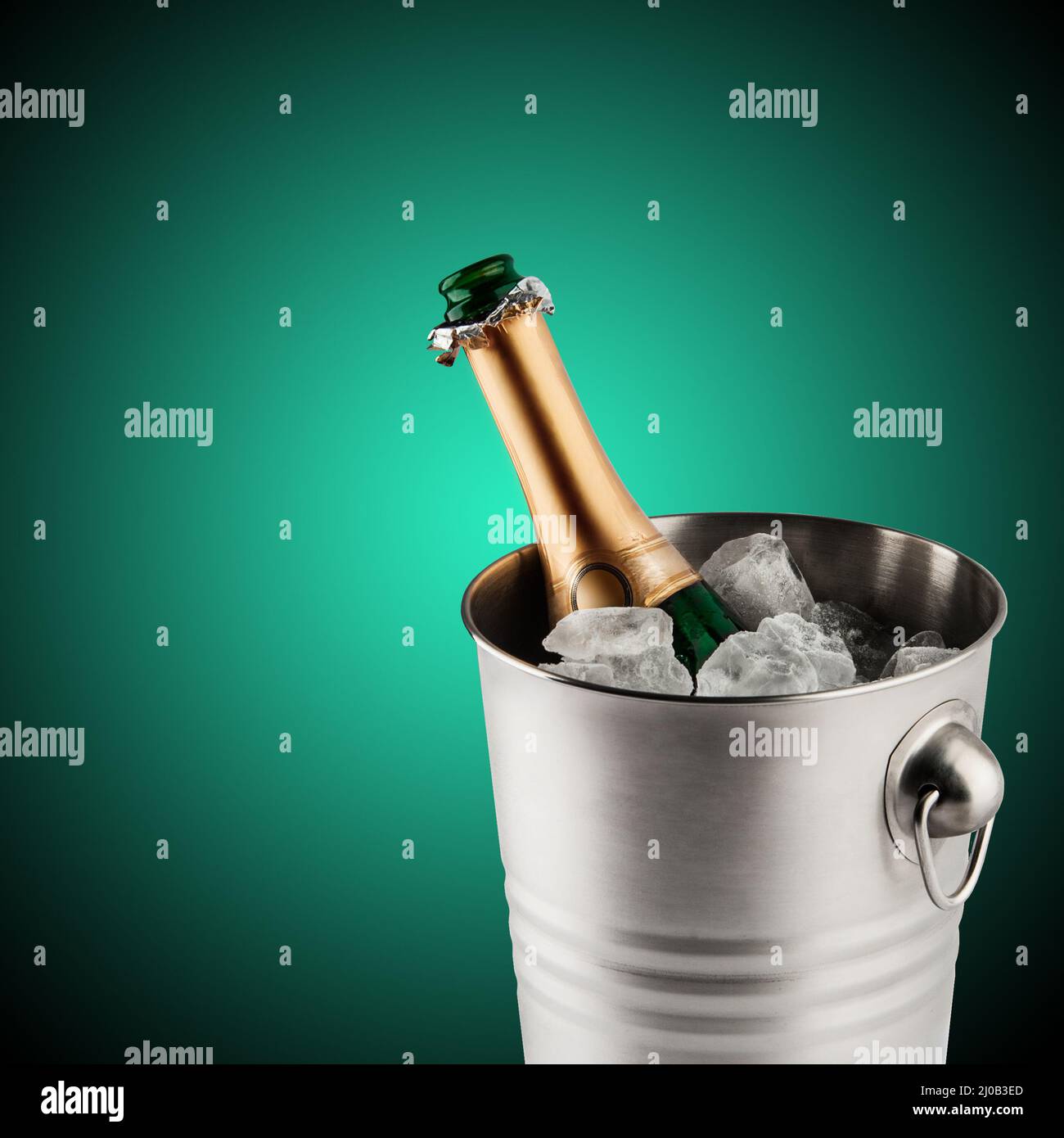 Fizz bottle explosion hi-res stock photography and images - Alamy